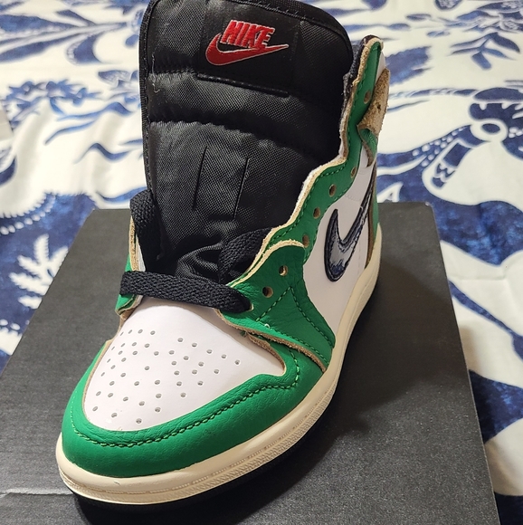 Jordan | Shoes | Preschool Air Jordan Lucky Green Sz 11 | Poshmark
